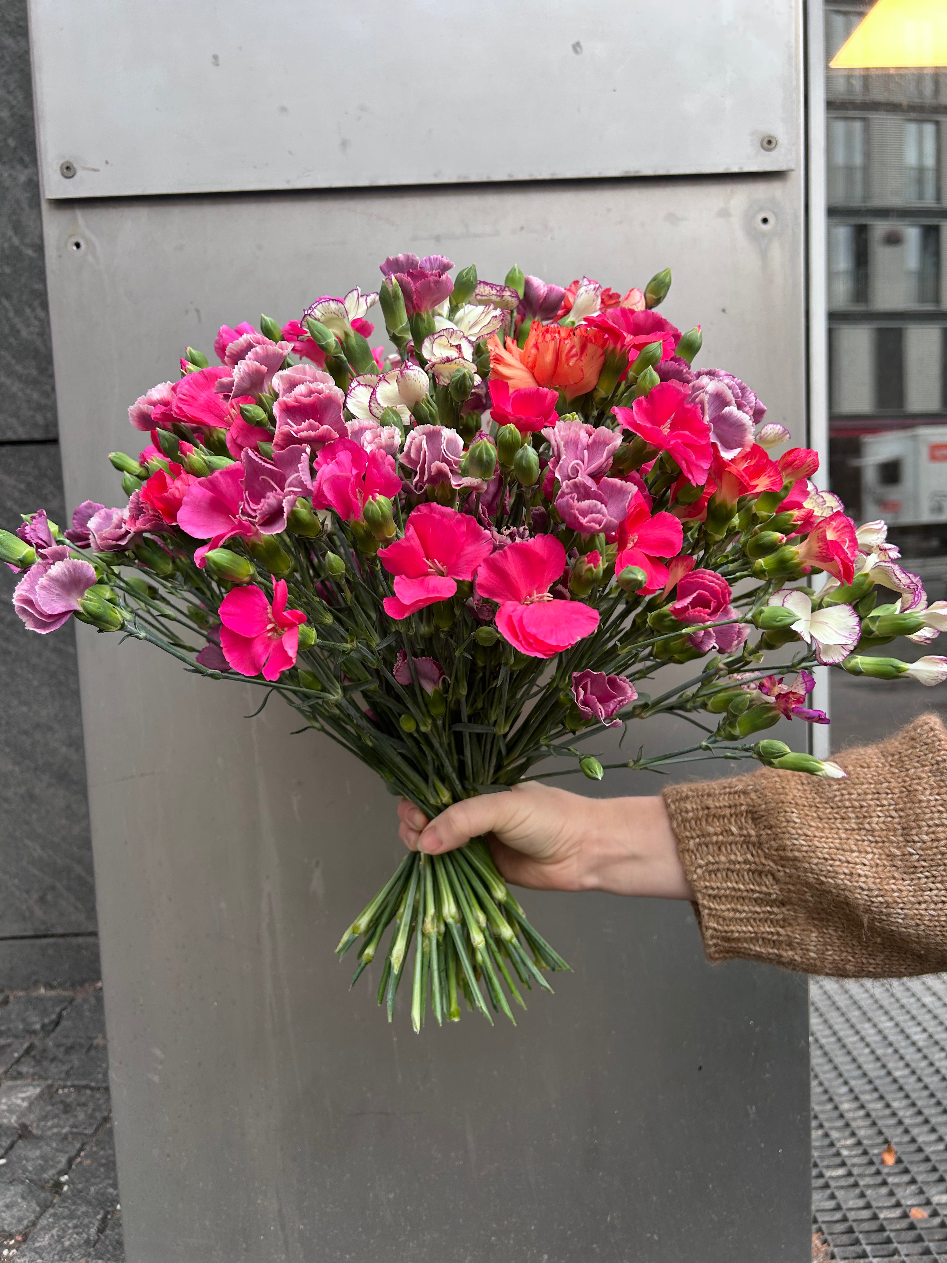 Nellike buket – Bering House of Flowers Aps